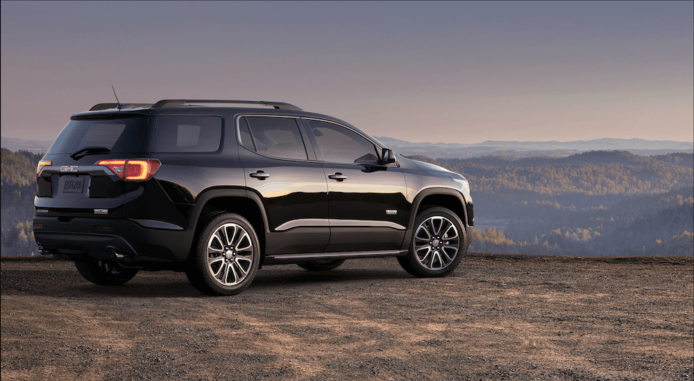 A Quick Look at the 2019 GMC Acadia | Car Buyer Labs