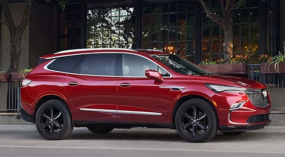 Which Has a Better Luxury Trim, the Buick Enclave or the Volkswagen Atlas?